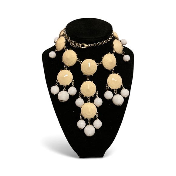 Jewelry | Elegant Cream And White Statement Necklace | Poshmark